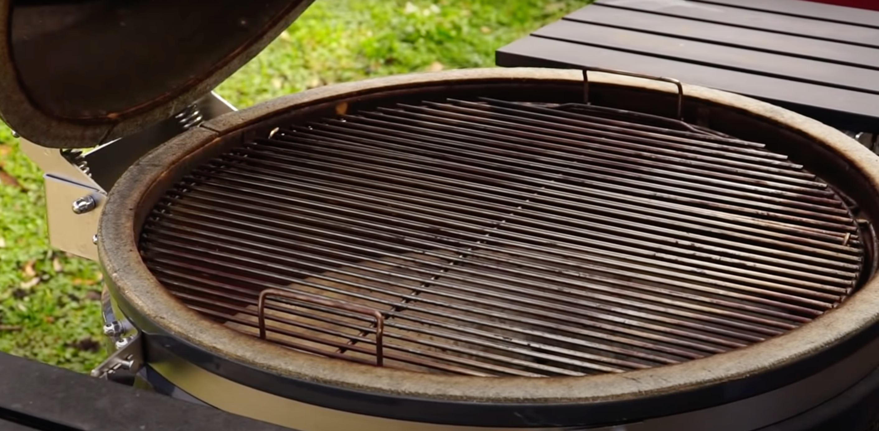 A Beginner’s Guide to Kamado Grills