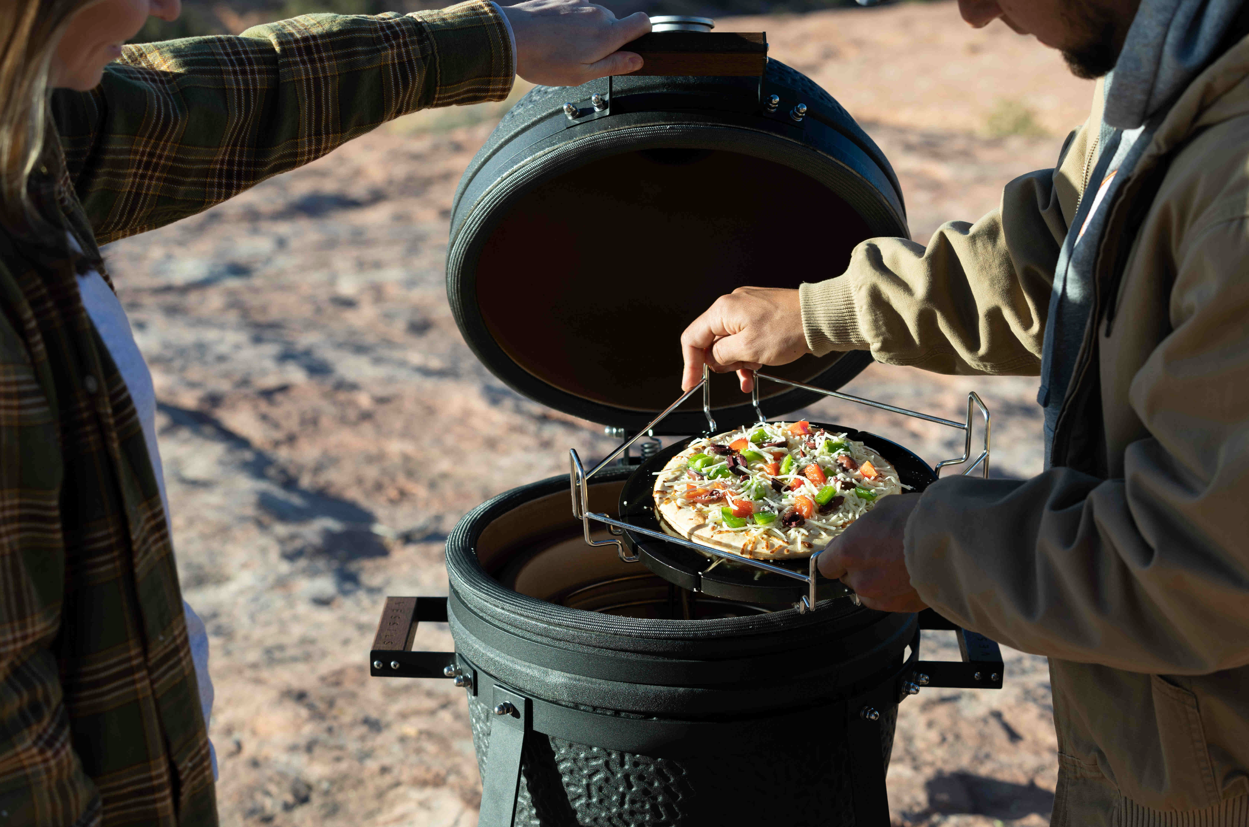 How to Install a Pizza Stone for Perfect Kamado Grill Pizza Nights